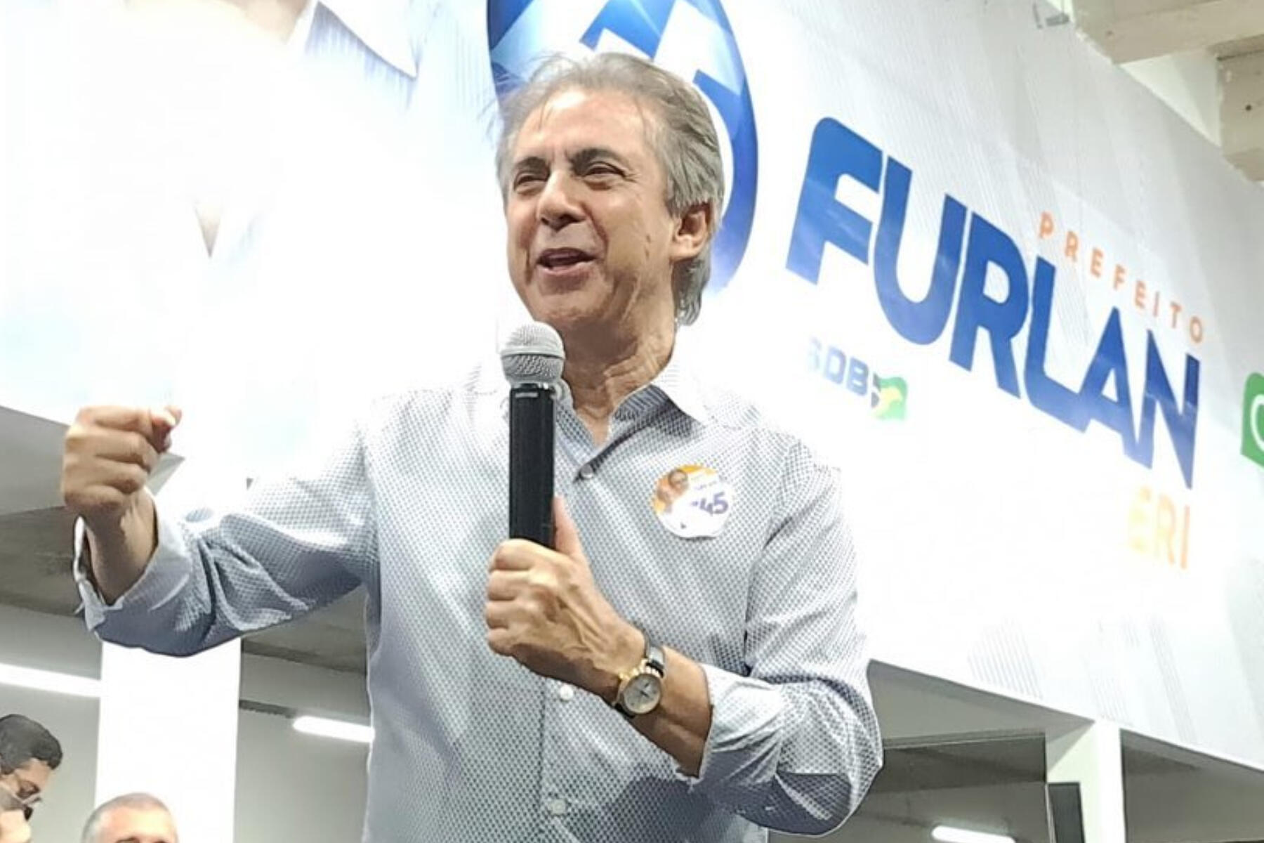 Rubens Furlan é reeleito para o 6º mandato como prefeito de Barueri ...