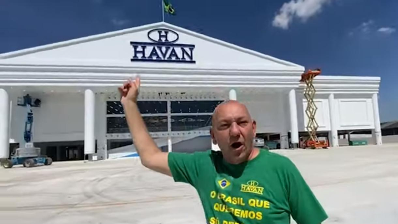 Luciano Hang, dono da Havan, perdeu US$ 900 milhões de sua fortuna em ...