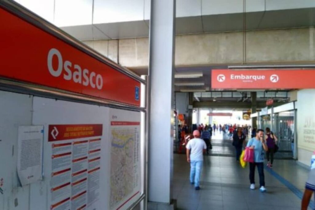 Estação Osasco da CPTM ganha ponto de embarque e desembarque virtual da ...