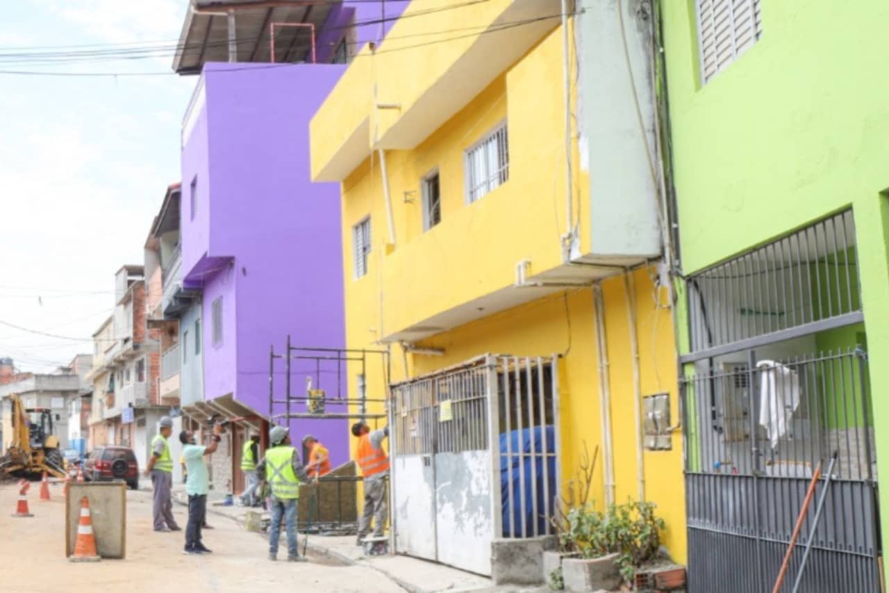 Programa “Viver Melhor” reforma 600 casas no Veloso, em Osasco Programa “Viver Melhor” reforma 600 casas no Veloso, em Osasco