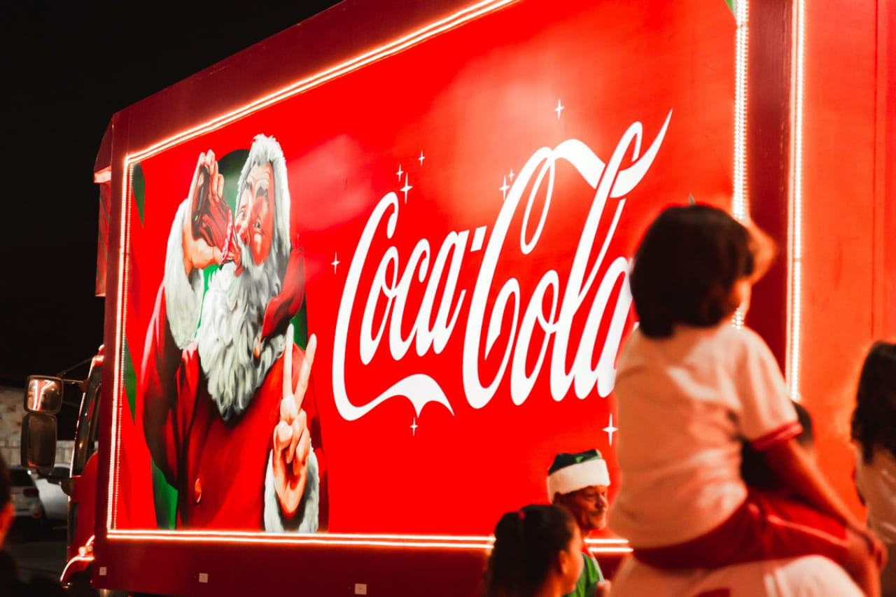 Caravana de Natal da Coca-Cola desfila por Osasco hoje