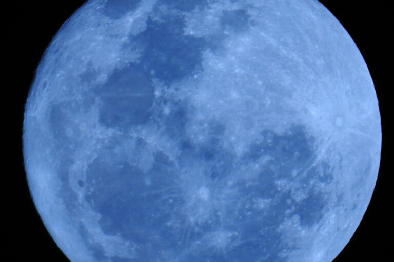 FENÔMENO - Hoje é dia da Super Lua Azul