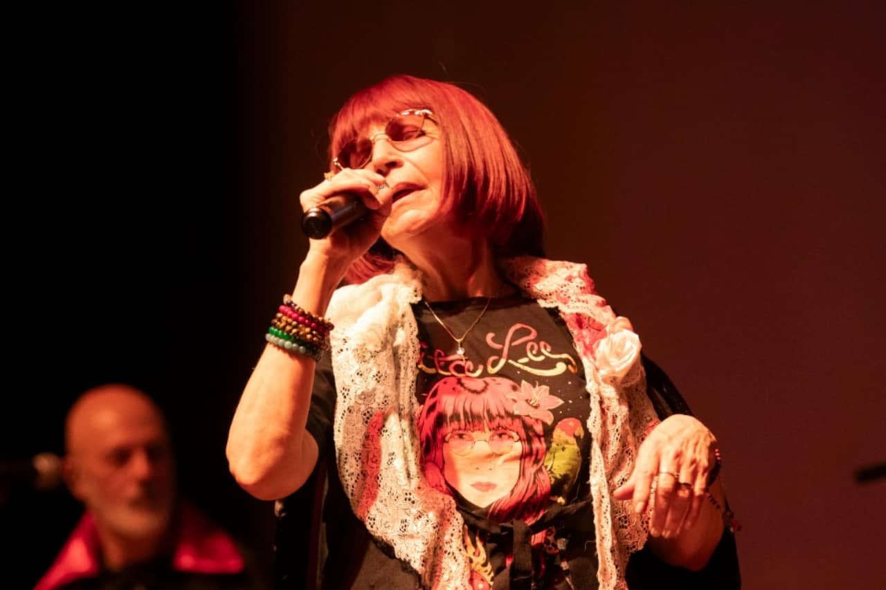 Rita Lee cover se apresenta no Raposo Shopping neste sábado, 27