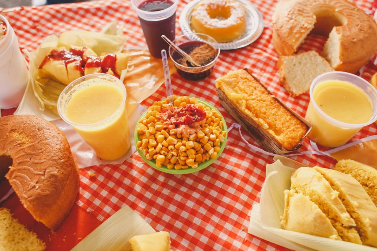Hambúrguer de pamonha, brigadeiro de milho e mais no Memorial da ...